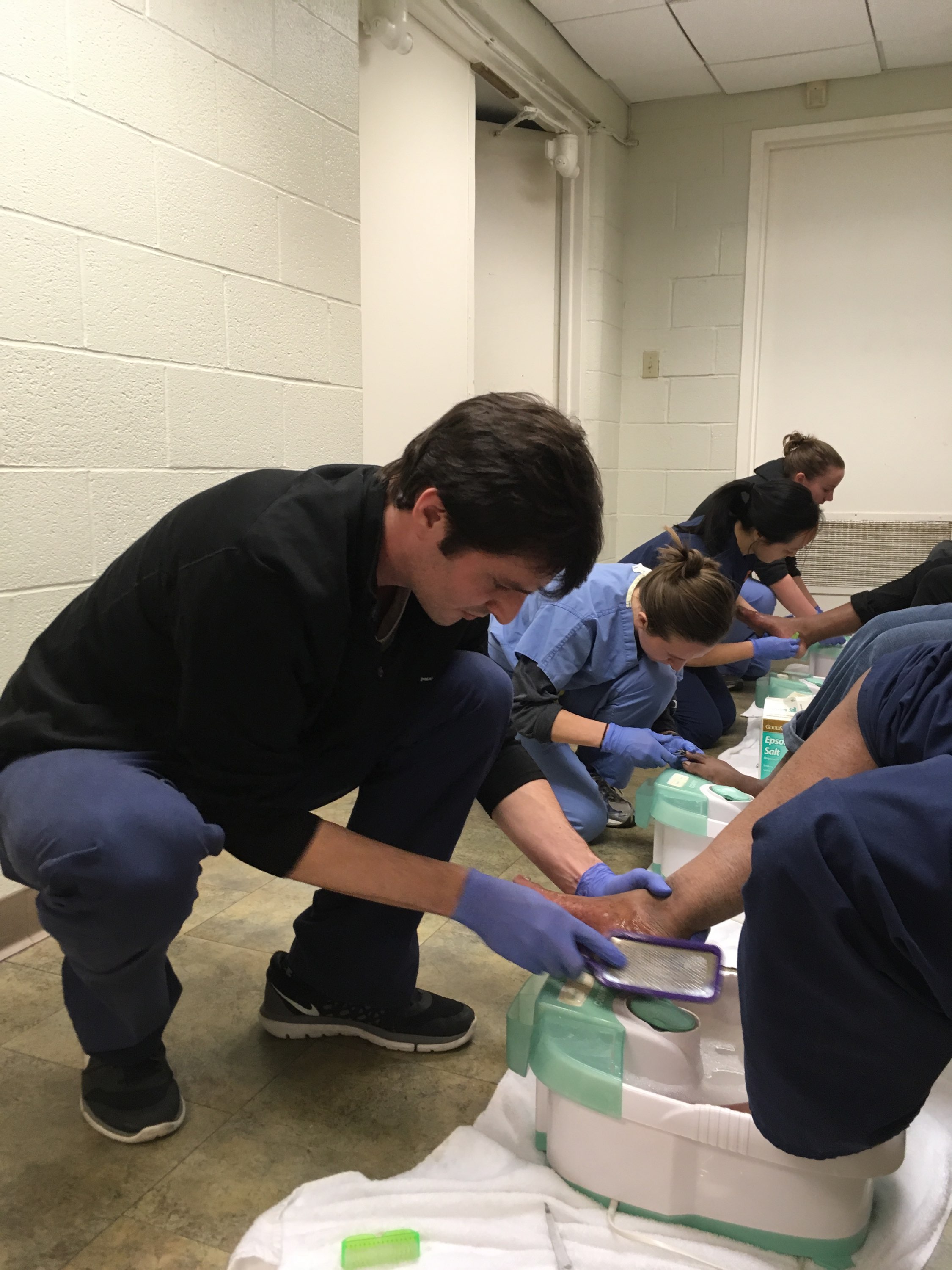COM Students Offer Help to the Homeless - UTHSC News