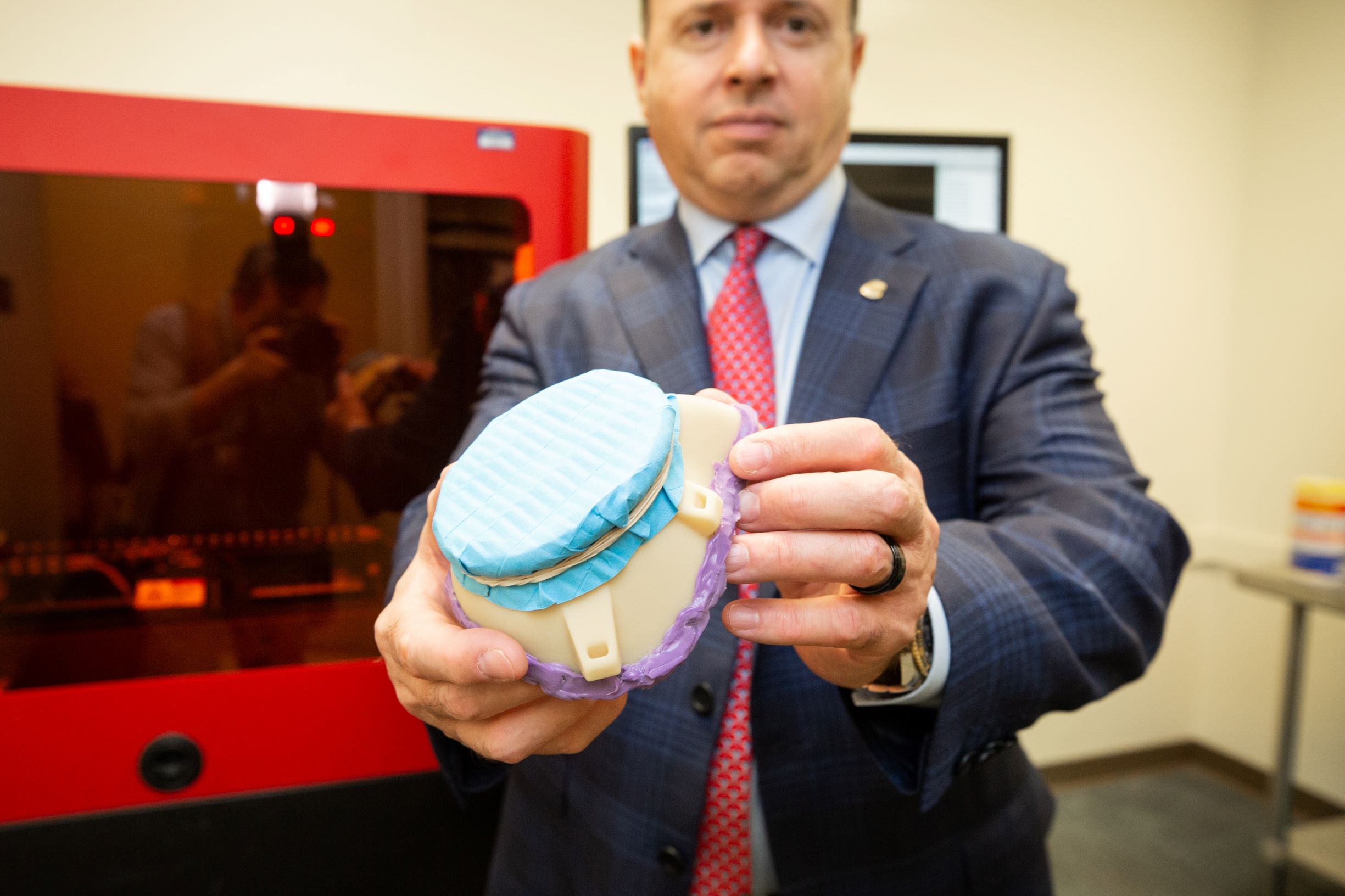 College of Dentistry Using 3D Printers to Make Masks - UTHSC News